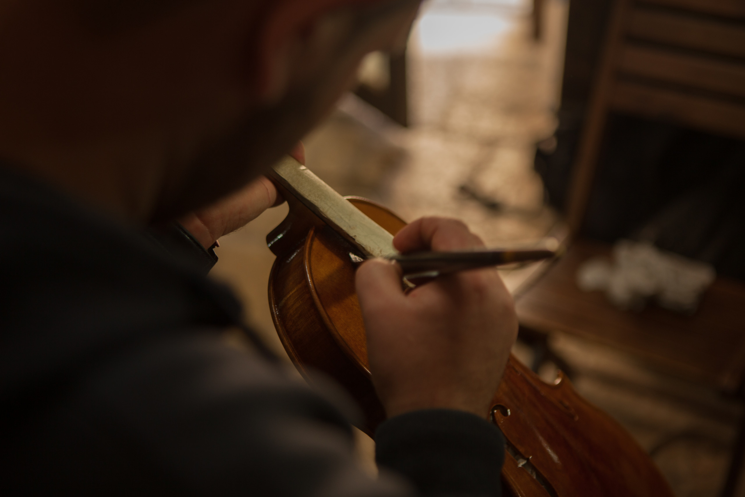 About - Shalalda Luthier